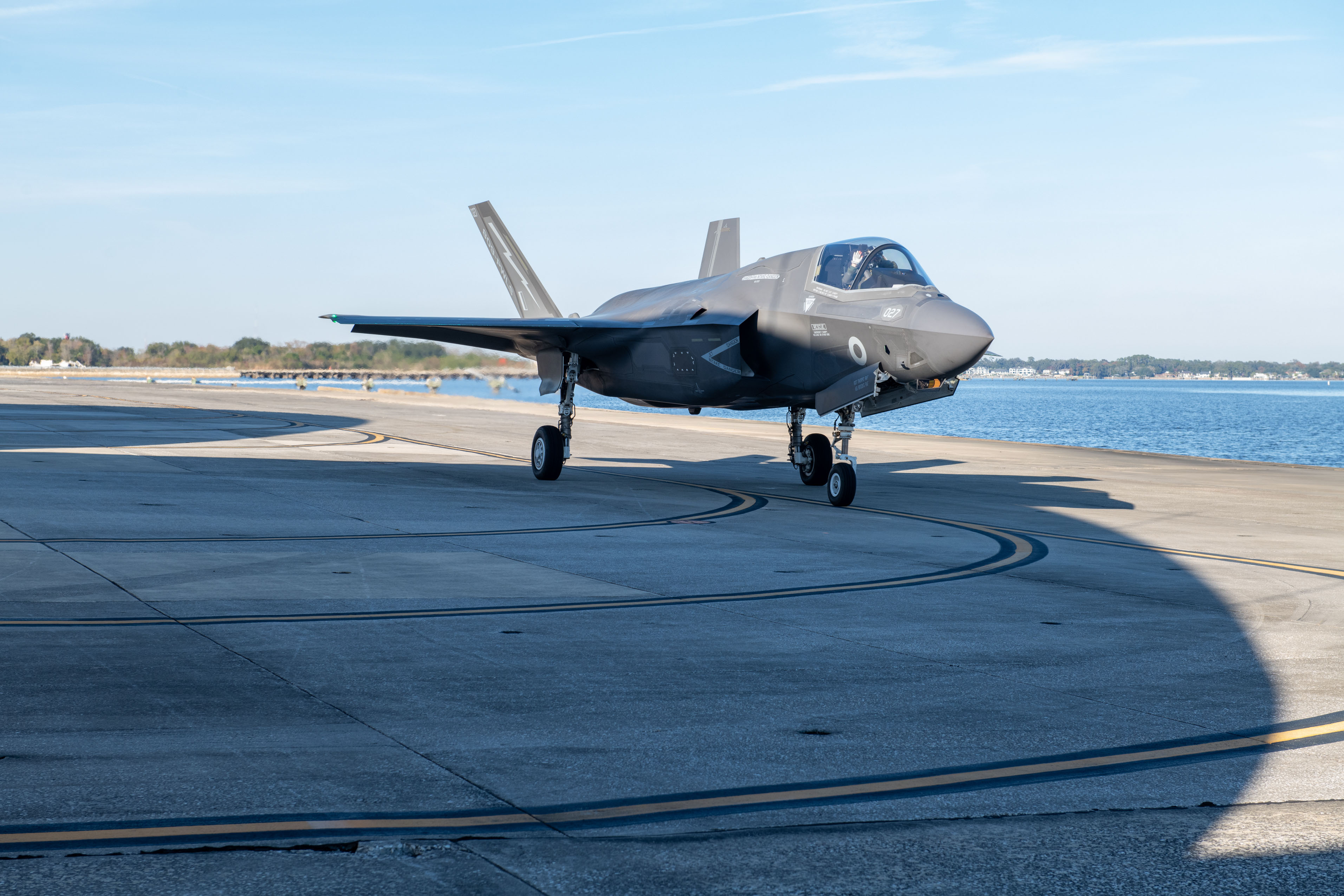 First Royal Navy F-35 Aircraft Arrive at Fleet Readiness Center ...