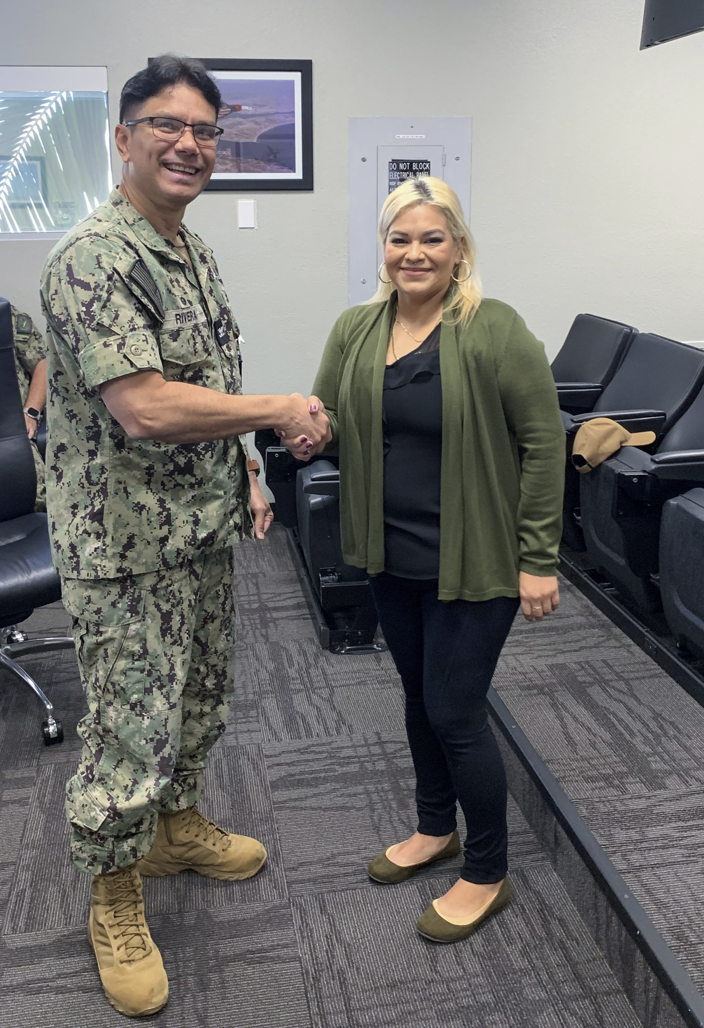 FRCSW Team Receives CO Coin | NAVAIR